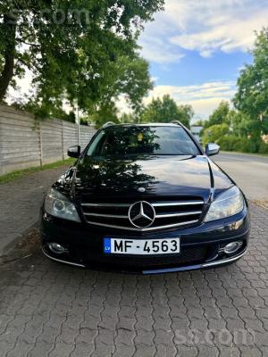Black Mercedes-Benz c-320 2008 in Jelgava, with an engine capacity of 3.00 L and mileage of 385 thousand km for 5020 €, photo 6 on AUTOMOTO.COM.LV