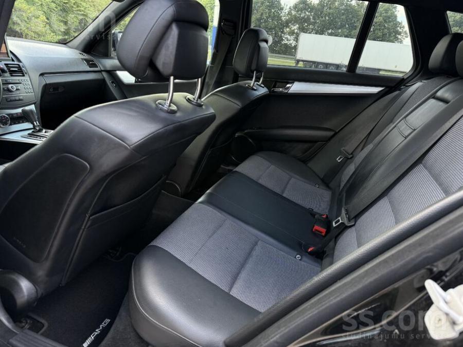 Melns Mercedes-Benz c-320 2008 Rīga, ar dzinēja tilpumu 3.00 L un nobraukumu 315 tūkst. km par 4700 €, foto 14 vietnē AUTOMOTO.COM.LV