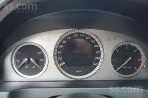 Черный Мерседес Ц 320 2008 в Талси, объемом двигателя 3.00 л и пробегом 286 тыс. км за 5499 €, фото 9 на AUTOMOTO.COM.LV