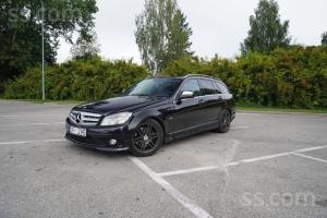 Melns Mercedes-Benz c-320 2008 Talsi, ar dzinēja tilpumu 3.00 L un nobraukumu 286 tūkst. km par 5000 €, foto  vietnē AUTOMOTO.COM.LV
