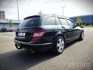 Melns Mercedes-Benz c-320 2008 Rīga, ar dzinēja tilpumu 3.00 L un nobraukumu 283 tūkst. km par 3750 €, foto 5 vietnē AUTOMOTO.COM.LV