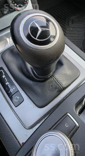 Melns Mercedes-Benz c-320 2008 Rīga, ar dzinēja tilpumu 3.00 L un nobraukumu 283 tūkst. km par 3750 €, foto 19 vietnē AUTOMOTO.COM.LV