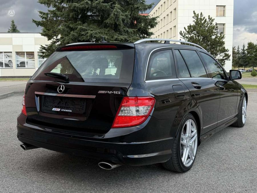 Черный Мерседес Ц 320 2008 в Утена, объемом двигателя 3.21 л и пробегом 349 тыс. км за 4440 €, фото 18 на AUTOMOTO.COM.LV