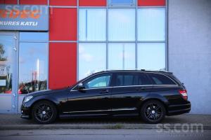 Melns Mercedes-Benz c-320 2008 Rīga, ar dzinēja tilpumu 3.00 L un nobraukumu 288 tūkst. km par 4995 €, foto 3 vietnē AUTOMOTO.COM.LV