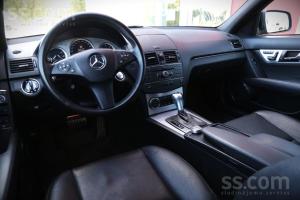 Melns Mercedes-Benz c-320 2008 Rīga, ar dzinēja tilpumu 3.00 L un nobraukumu 288 tūkst. km par 4995 €, foto 9 vietnē AUTOMOTO.COM.LV