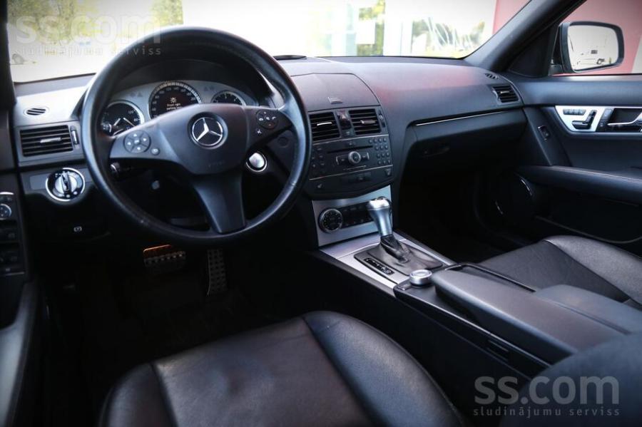 Melns Mercedes-Benz c-320 2008 Rīga, ar dzinēja tilpumu 3.00 L un nobraukumu 288 tūkst. km par 4995 €, foto 9 vietnē AUTOMOTO.COM.LV