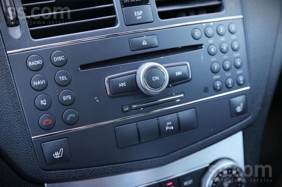 Melns Mercedes-Benz c-320 2008 Rīga, ar dzinēja tilpumu 3.00 L un nobraukumu 288 tūkst. km par 4995 €, foto 21 vietnē AUTOMOTO.COM.LV