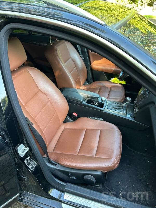 Melns Mercedes-Benz c-320 2008 Rīga, ar dzinēja tilpumu 3.00 L un nobraukumu 276 tūkst. km par 4300 €, foto 2 vietnē AUTOMOTO.COM.LV