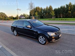 Melns Mercedes-Benz c-320 2008 Jelgava, ar dzinēja tilpumu 3.00 L un nobraukumu 392 tūkst. km par 4200 €, foto 3 vietnē AUTOMOTO.COM.LV