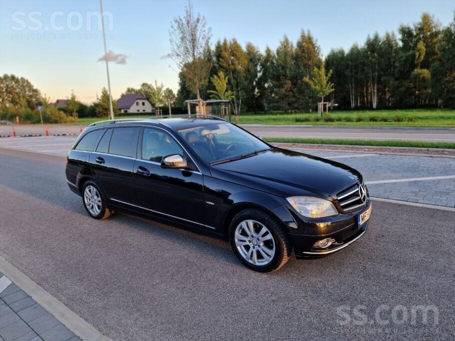 Melns Mercedes-Benz c-320 2008 Jelgava, ar dzinēja tilpumu 3.00 L un nobraukumu 392 tūkst. km par 4200 €, foto 3 vietnē AUTOMOTO.COM.LV