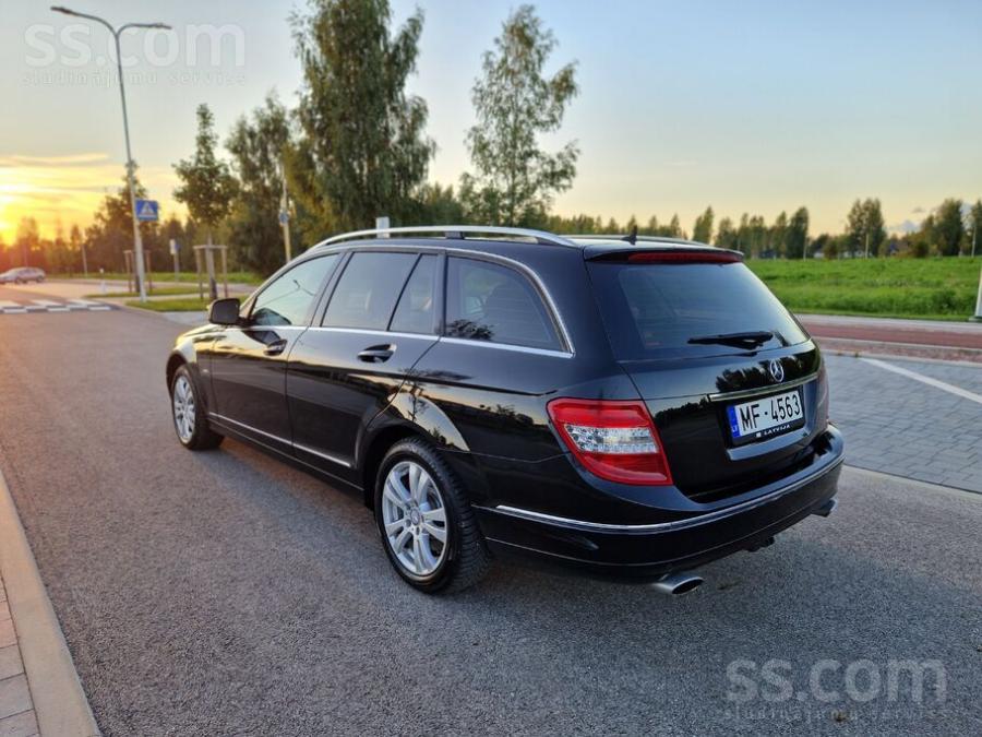 Melns Mercedes-Benz c-320 2008 Jelgava, ar dzinēja tilpumu 3.00 L un nobraukumu 392 tūkst. km par 4200 €, foto 6 vietnē AUTOMOTO.COM.LV