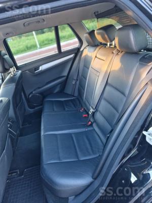 Melns Mercedes-Benz c-320 2008 Jelgava, ar dzinēja tilpumu 3.00 L un nobraukumu 392 tūkst. km par 4200 €, foto 7 vietnē AUTOMOTO.COM.LV