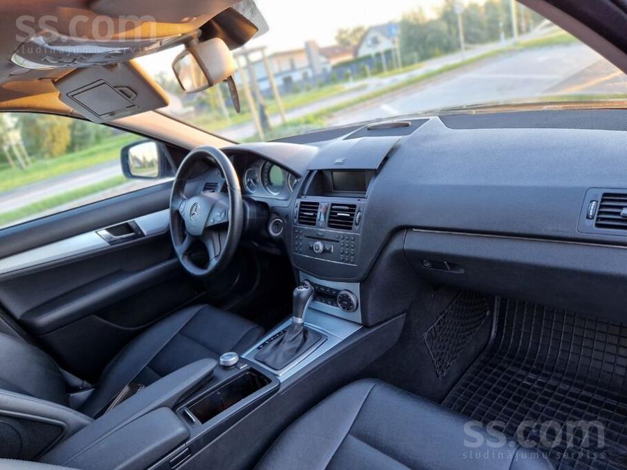 Melns Mercedes-Benz c-320 2008 Jelgava, ar dzinēja tilpumu 3.00 L un nobraukumu 392 tūkst. km par 4200 €, foto 11 vietnē AUTOMOTO.COM.LV