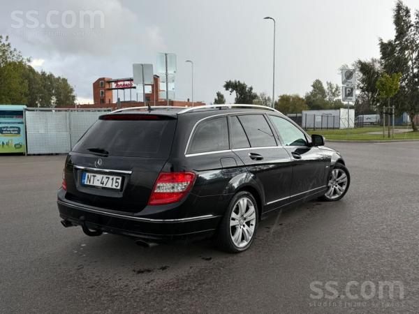 Melns Mercedes-Benz c-320 2008 Rīga, ar dzinēja tilpumu 3.00 L un nobraukumu 0 tūkst. km par 3790 €, foto 4 vietnē AUTOMOTO.COM.LV