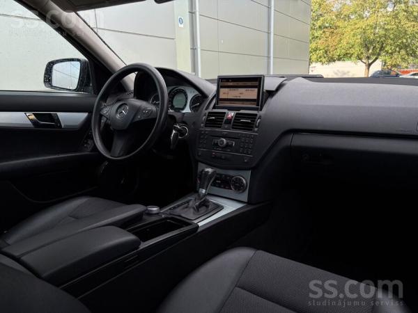 Melns Mercedes-Benz c-320 2008 Rīga, ar dzinēja tilpumu 3.00 L un nobraukumu 0 tūkst. km par 3790 €, foto 6 vietnē AUTOMOTO.COM.LV
