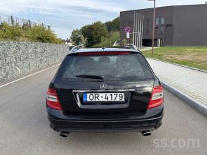 Черный Мерседес Ц 320 2008 в Резекне, объемом двигателя 3.00 л и пробегом 268 тыс. км за 5500 €, фото 7 на AUTOMOTO.COM.LV