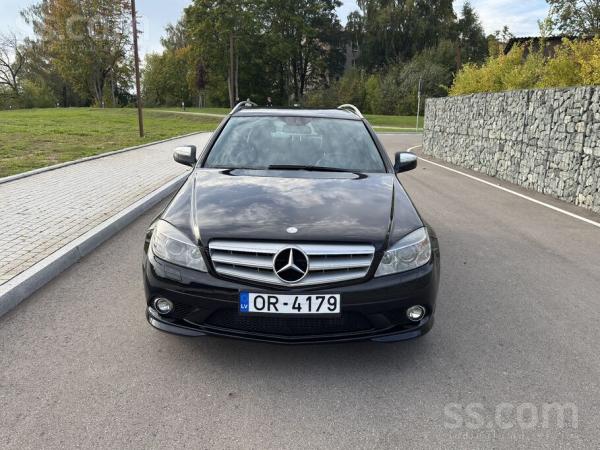 Melns Mercedes-Benz c-320 2008 Rēzekne, ar dzinēja tilpumu 3.00 L un nobraukumu 268 tūkst. km par 5500 €, foto 3 vietnē AUTOMOTO.COM.LV