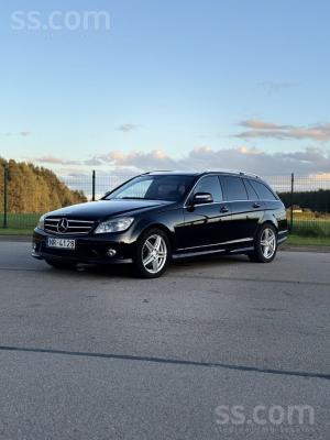 Черный Мерседес Ц 320 2008 в Рига, объемом двигателя 3.00 л и пробегом 0 тыс. км за 5999 €, фото  на AUTOMOTO.COM.LV