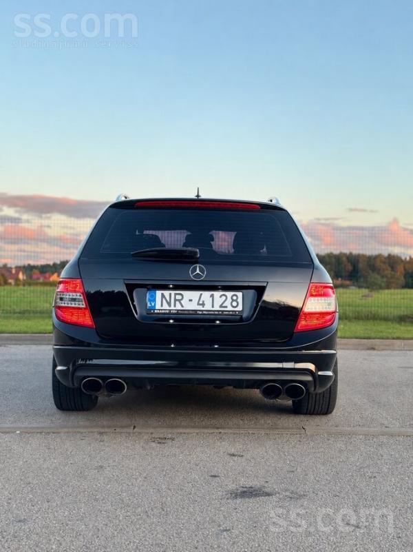 Melns Mercedes-Benz c-320 2008 Rīga, ar dzinēja tilpumu 3.00 L un nobraukumu 0 tūkst. km par 5999 €, foto 6 vietnē AUTOMOTO.COM.LV