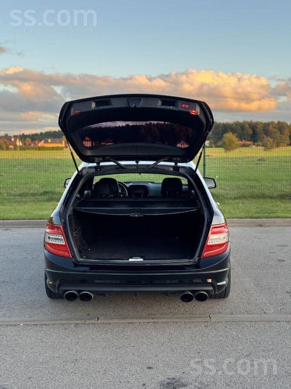 Melns Mercedes-Benz c-320 2008 Rīga, ar dzinēja tilpumu 3.00 L un nobraukumu 0 tūkst. km par 5999 €, foto 8 vietnē AUTOMOTO.COM.LV