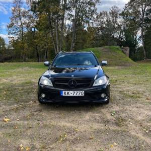 Melns Mercedes-Benz c-320 2008 Ogre, ar dzinēja tilpumu 3.00 L un nobraukumu 364 tūkst. km par 4350 €, foto 4 vietnē AUTOMOTO.COM.LV