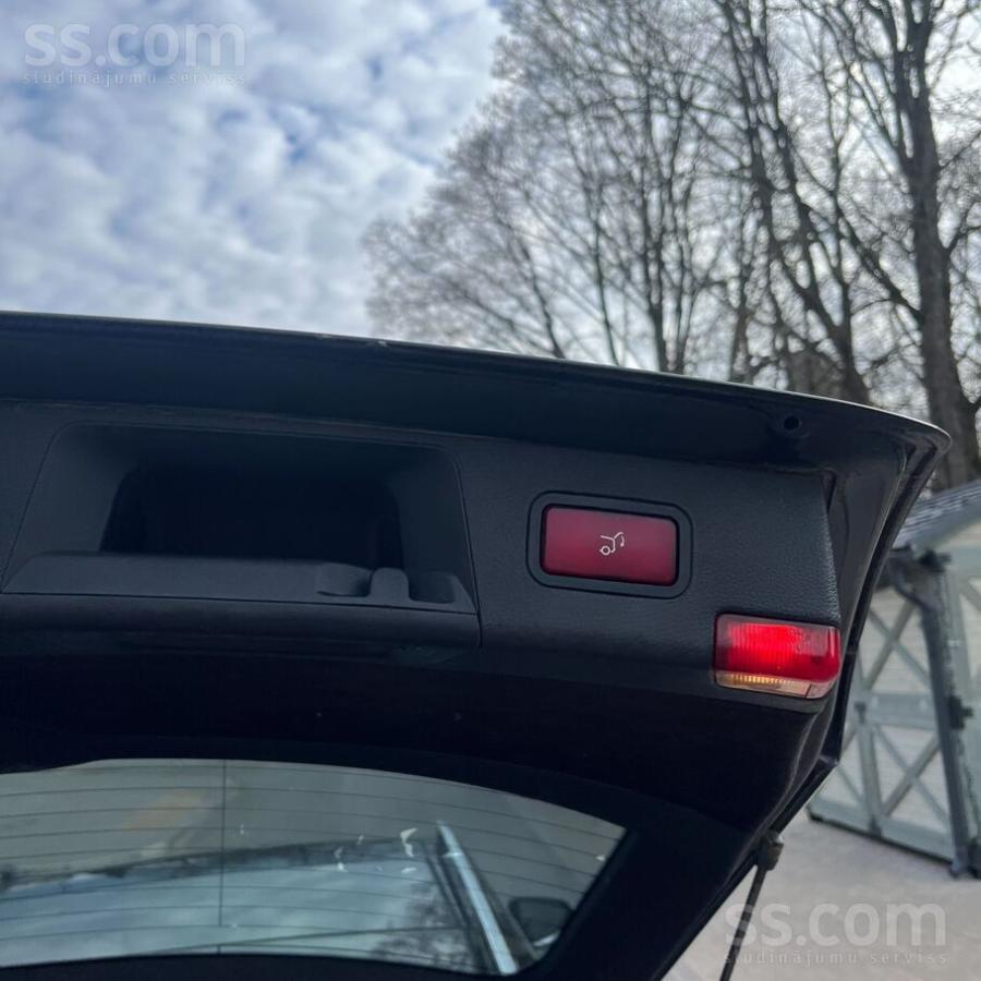 Melns Mercedes-Benz c-320 2008 Ogre, ar dzinēja tilpumu 3.00 L un nobraukumu 364 tūkst. km par 4350 €, foto 13 vietnē AUTOMOTO.COM.LV