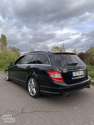 Черный Мерседес Ц 320 2009 в Варена, объемом двигателя 3.00 л и пробегом 339 тыс. км за 5500 €, фото 8 на AUTOMOTO.COM.LV