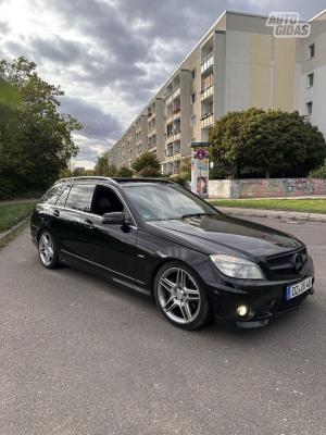 Черный Мерседес Ц 320 2009 в Варена, объемом двигателя 3.00 л и пробегом 339 тыс. км за 5500 €, фото  на AUTOMOTO.COM.LV