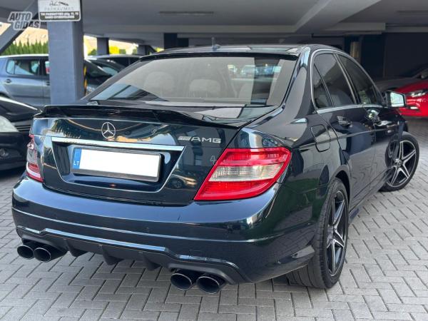 Zils Mercedes-Benz c-320 2007 Kauņa, ar dzinēja tilpumu 3.00 L un nobraukumu 400 tūkst. km par 3500 €, foto 1 vietnē AUTOMOTO.COM.LV