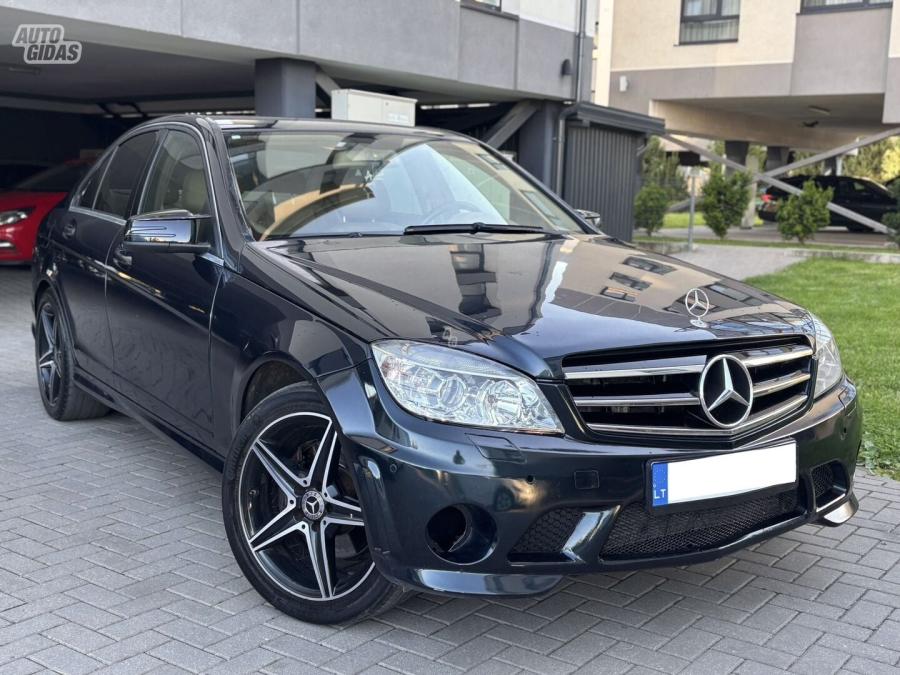 Blue Mercedes-Benz c-320 2007 in Kaunas, with an engine capacity of 3.00 L and mileage of 400 thousand km for 3500 €, photo 7 on AUTOMOTO.COM.LV