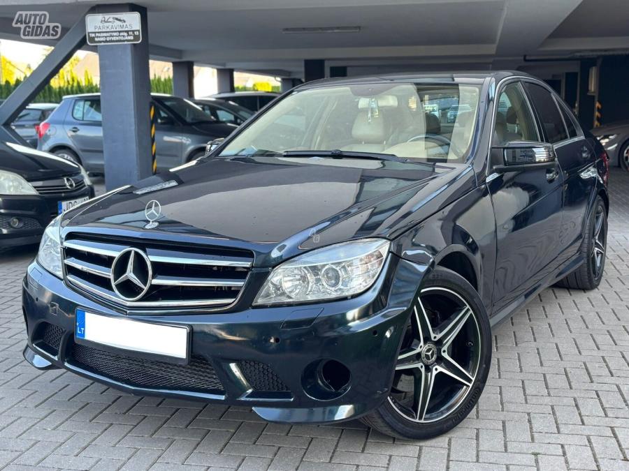 Blue Mercedes-Benz c-320 2007 in Kaunas, with an engine capacity of 3.00 L and mileage of 400 thousand km for 3500 €, photo 8 on AUTOMOTO.COM.LV