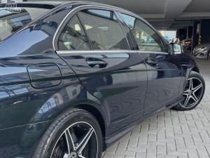 Blue Mercedes-Benz c-320 2007 in Kaunas, with an engine capacity of 3.00 L and mileage of 400 thousand km for 3500 €, photo 13 on AUTOMOTO.COM.LV