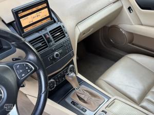 Blue Mercedes-Benz c-320 2007 in Kaunas, with an engine capacity of 3.00 L and mileage of 400 thousand km for 3500 €, photo 16 on AUTOMOTO.COM.LV