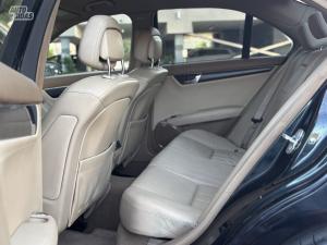 Blue Mercedes-Benz c-320 2007 in Kaunas, with an engine capacity of 3.00 L and mileage of 400 thousand km for 3500 €, photo 23 on AUTOMOTO.COM.LV