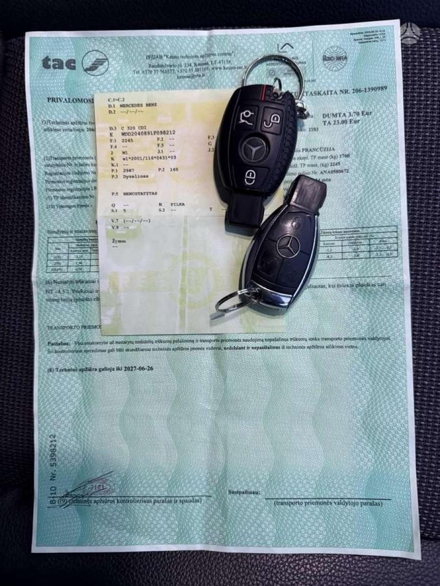 Синий Мерседес Ц 320 2008 в Вильнюс, объемом двигателя 2.99 л и пробегом 370 тыс. км за 4500 €, фото 20 на AUTOMOTO.COM.LV