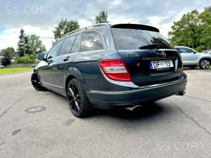 Zils Mercedes-Benz c-320 2008 Rīga, ar dzinēja tilpumu 3.00 L un nobraukumu 310 tūkst. km par 5500 €, foto 4 vietnē AUTOMOTO.COM.LV