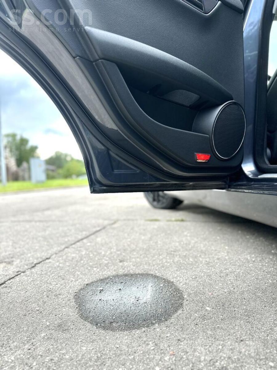 Zils Mercedes-Benz c-320 2008 Rīga, ar dzinēja tilpumu 3.00 L un nobraukumu 310 tūkst. km par 5500 €, foto 7 vietnē AUTOMOTO.COM.LV