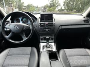 Zils Mercedes-Benz c-320 2008 Rīga, ar dzinēja tilpumu 3.00 L un nobraukumu 310 tūkst. km par 5500 €, foto 11 vietnē AUTOMOTO.COM.LV