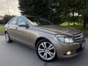 Brown Mercedes-Benz c-320 2008 in Kaunas, with an engine capacity of 2.99 L and mileage of 312 thousand km for 4500 €, photo 3 on AUTOMOTO.COM.LV