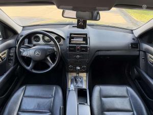 Brown Mercedes-Benz c-320 2008 in Kaunas, with an engine capacity of 2.99 L and mileage of 312 thousand km for 4500 €, photo 6 on AUTOMOTO.COM.LV
