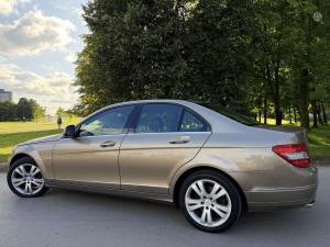 Brown Mercedes-Benz c-320 2008 in Kaunas, with an engine capacity of 2.99 L and mileage of 312 thousand km for 4500 €, photo 15 on AUTOMOTO.COM.LV