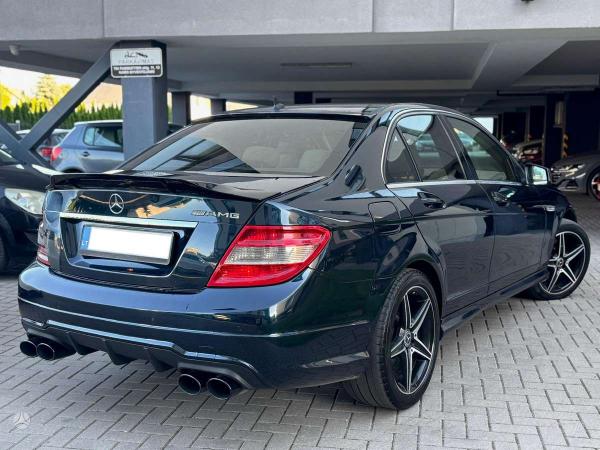 Zaļš Mercedes-Benz c-320 2007 Kauņa, ar dzinēja tilpumu 2.99 L un nobraukumu 400 tūkst. km par 3500 €, foto 5 vietnē AUTOMOTO.COM.LV