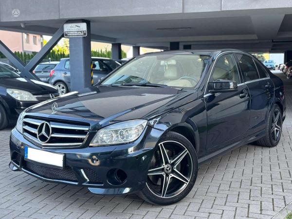 Zaļš Mercedes-Benz c-320 2007 Kauņa, ar dzinēja tilpumu 2.99 L un nobraukumu 400 tūkst. km par 3500 €, foto 7 vietnē AUTOMOTO.COM.LV