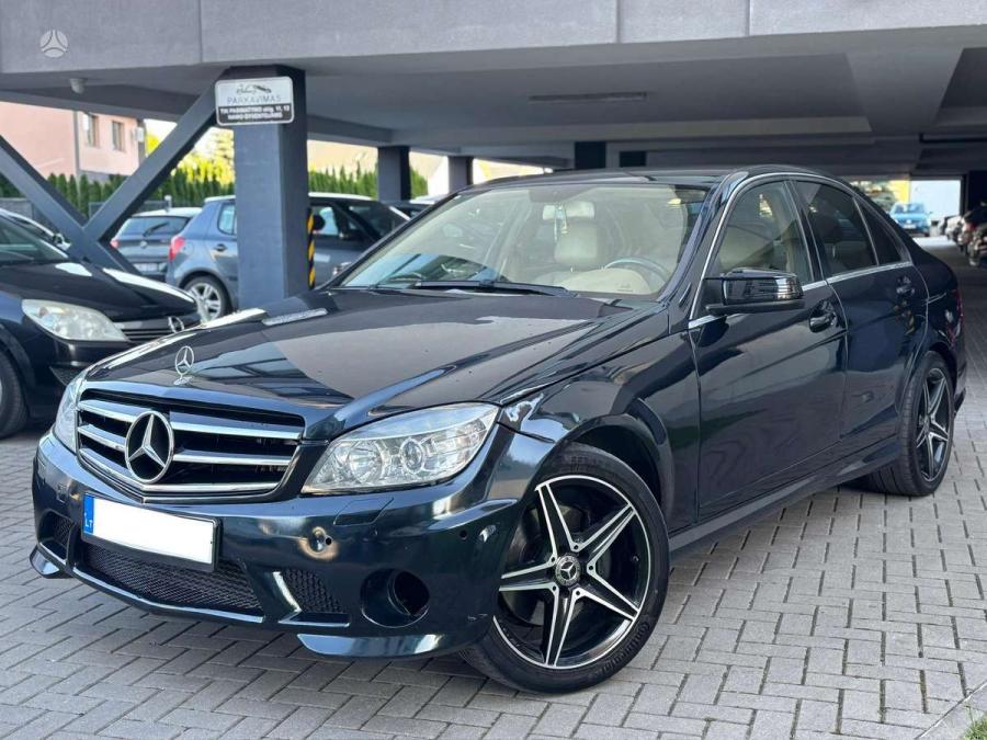 Zaļš Mercedes-Benz c-320 2007 Kauņa, ar dzinēja tilpumu 2.99 L un nobraukumu 400 tūkst. km par 3500 €, foto 8 vietnē AUTOMOTO.COM.LV
