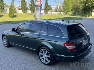 Зеленый Мерседес Ц 320 2008 в Екабпилс, объемом двигателя 3.00 л и пробегом 316 тыс. км за 5999 €, фото 4 на AUTOMOTO.COM.LV