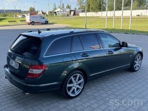 Зеленый Мерседес Ц 320 2008 в Екабпилс, объемом двигателя 3.00 л и пробегом 316 тыс. км за 5999 €, фото 5 на AUTOMOTO.COM.LV