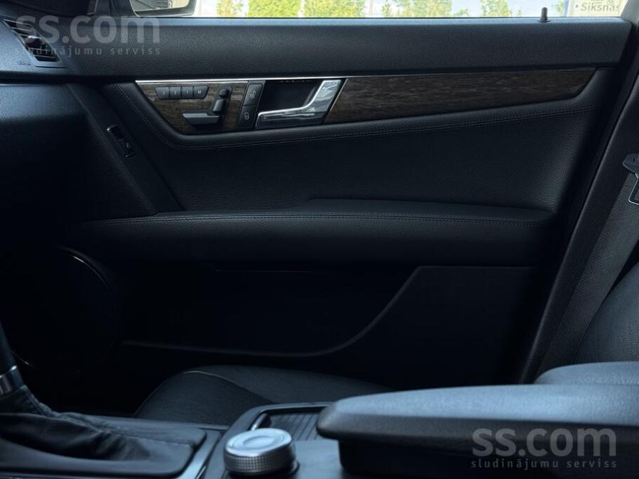 Зеленый Мерседес Ц 320 2008 в Екабпилс, объемом двигателя 3.00 л и пробегом 316 тыс. км за 5999 €, фото 18 на AUTOMOTO.COM.LV