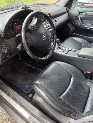 Pelēks Mercedes-Benz c-320 2000 Daugavpils, ar dzinēja tilpumu 3.20 L un nobraukumu 250 tūkst. km par 3000 €, foto 9 vietnē AUTOMOTO.COM.LV