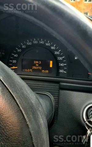 Pelēks Mercedes-Benz c-320 2000 Daugavpils, ar dzinēja tilpumu 3.20 L un nobraukumu 250 tūkst. km par 3000 €, foto 14 vietnē AUTOMOTO.COM.LV