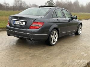 Pelēks Mercedes-Benz c-320 2007 Rīga, ar dzinēja tilpumu 3.00 L un nobraukumu 241 tūkst. km par 5499 €, foto 5 vietnē AUTOMOTO.COM.LV